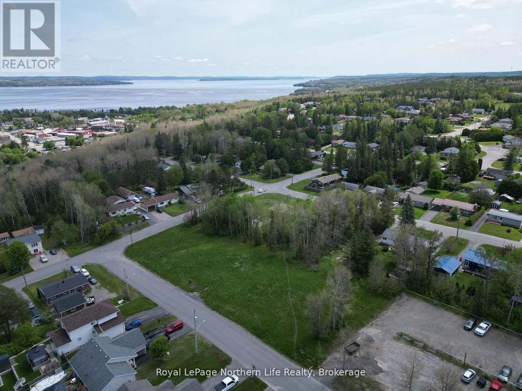 536 MCCAMUS AVENUE, Temiskaming Shores (New Liskeard), ON P0J1P0 Land ...