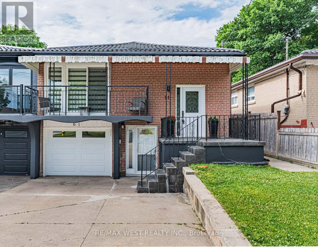 61 HUSBAND DRIVE, Toronto (Humber Summit), ON M9L1J8 À vendre | RE/MAX ...