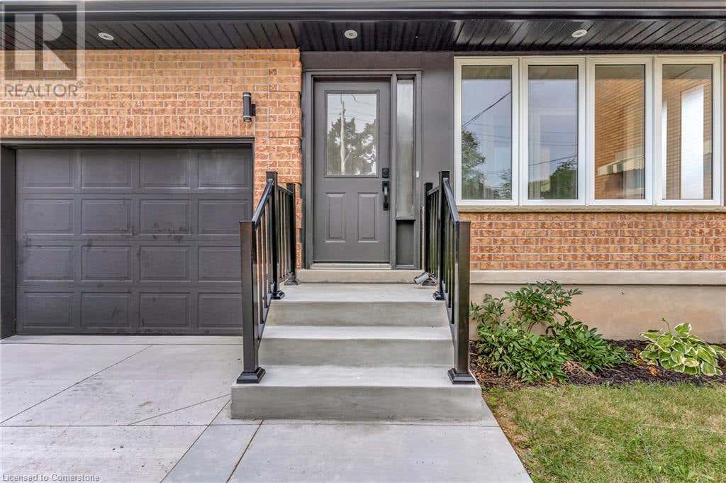 126 HIGHLAND Road W, Kitchener, ON N2M3B8 Duplex For Sale | RE/MAX ...