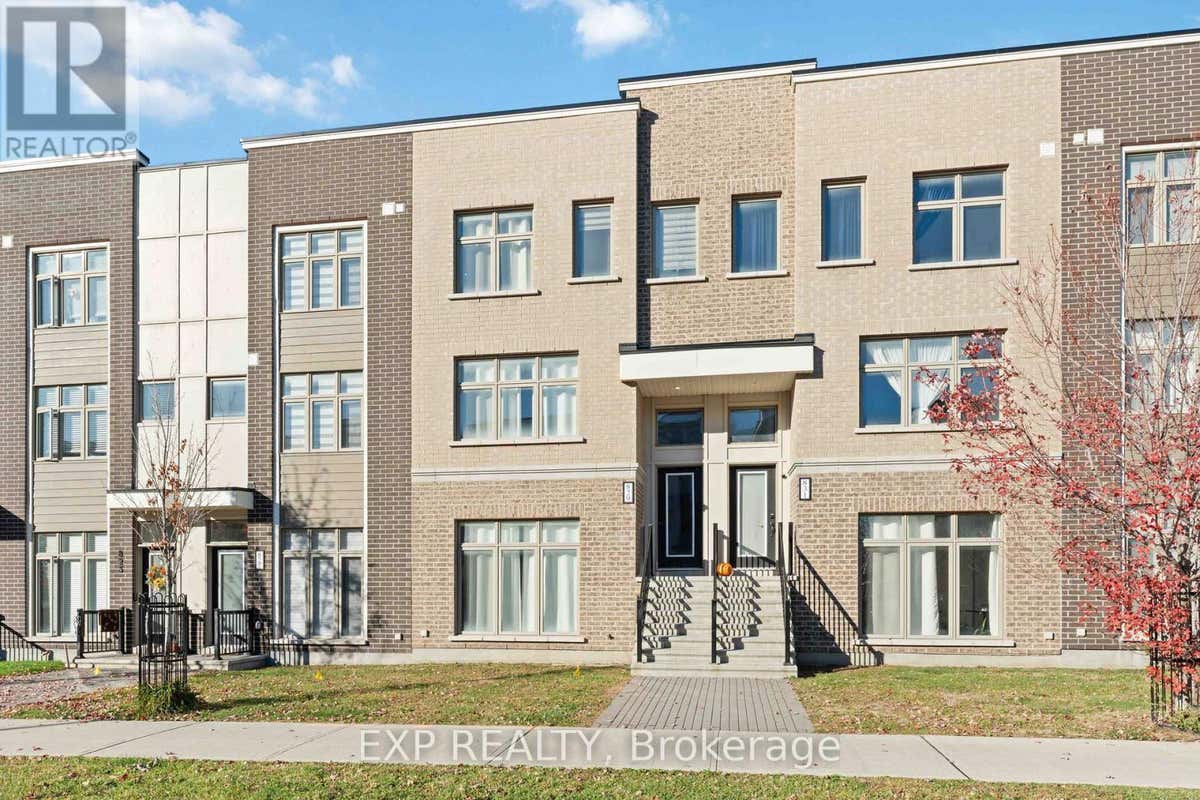 829 MIKINAK ROAD, Ottawa, ON K1K4Z9 À vendre | RE/MAX | X12556726