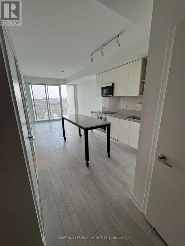 2403 - 39 MARY STREET, Barrie (City Centre), ON L4N1S9 À louer | RE/MAX | S12077355