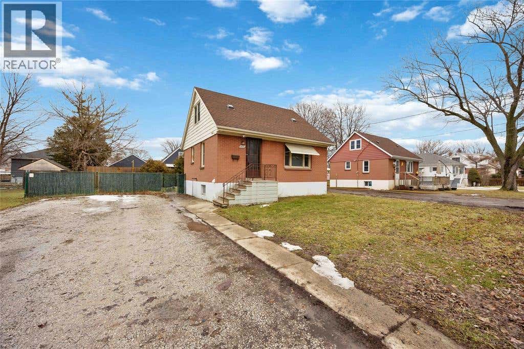 Sarnia Ontario Real Estate - Houses for Sale in Sarnia Ontario | REMAX