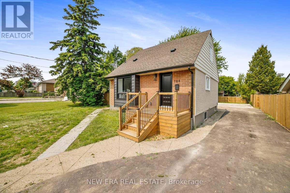 784 UPPER GAGE DRIVE, Hamilton (Macassa), ON L8V4K4 Duplex For Sale ...