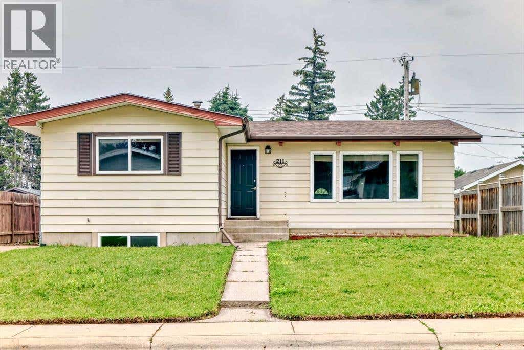211 Allan Crescent SE, Calgary, AB T2J0T3 House For Sale | RE/MAX ...