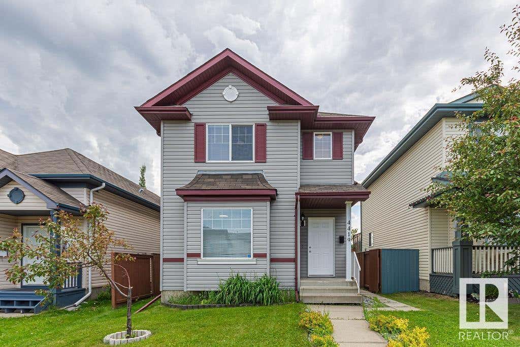 4419 152 AV NW, Edmonton, AB T5Y3C3 House For Sale | RE/MAX | E4448335