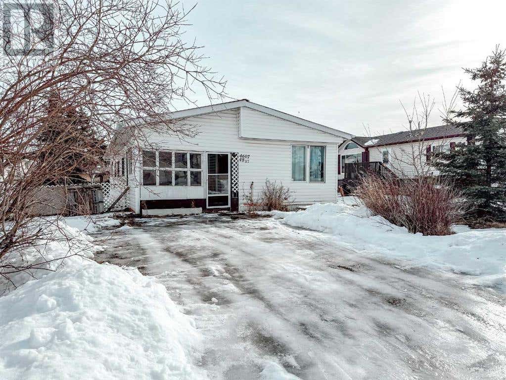 4607 48 Street, Rycroft, AB T0H3G0 House For Sale | RE/MAX | A2196476
