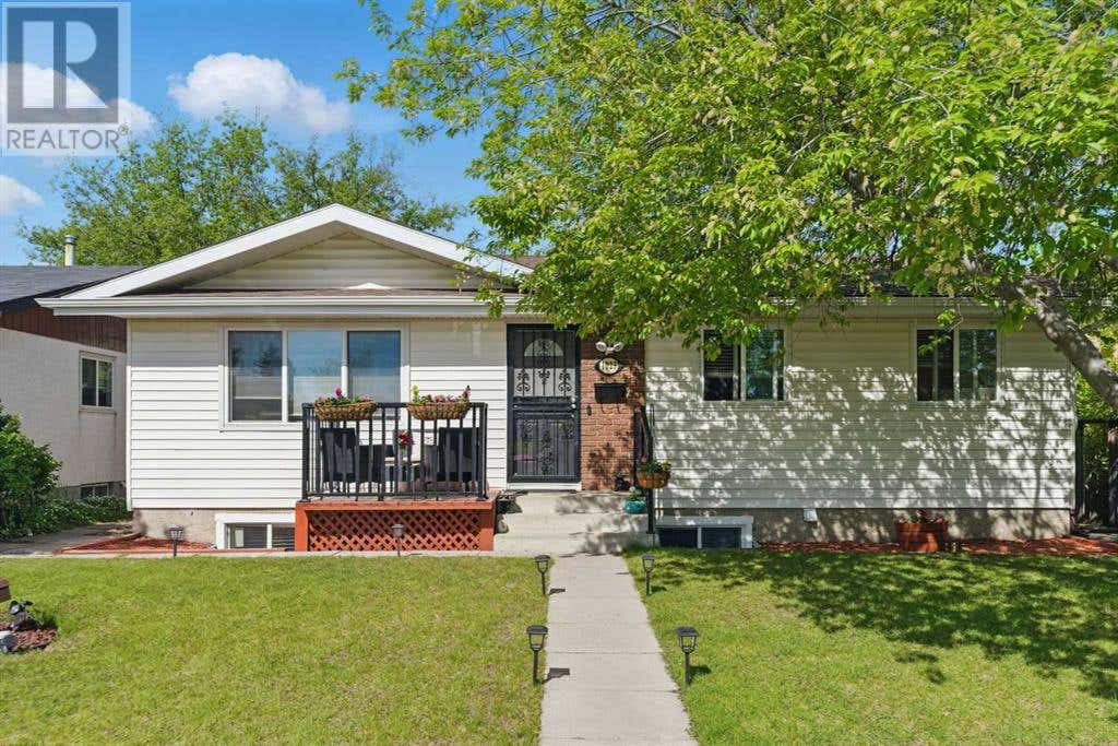 1023 Maitland Way NE, Calgary, AB T2A5K5 House For Sale | RE/MAX | A2226040