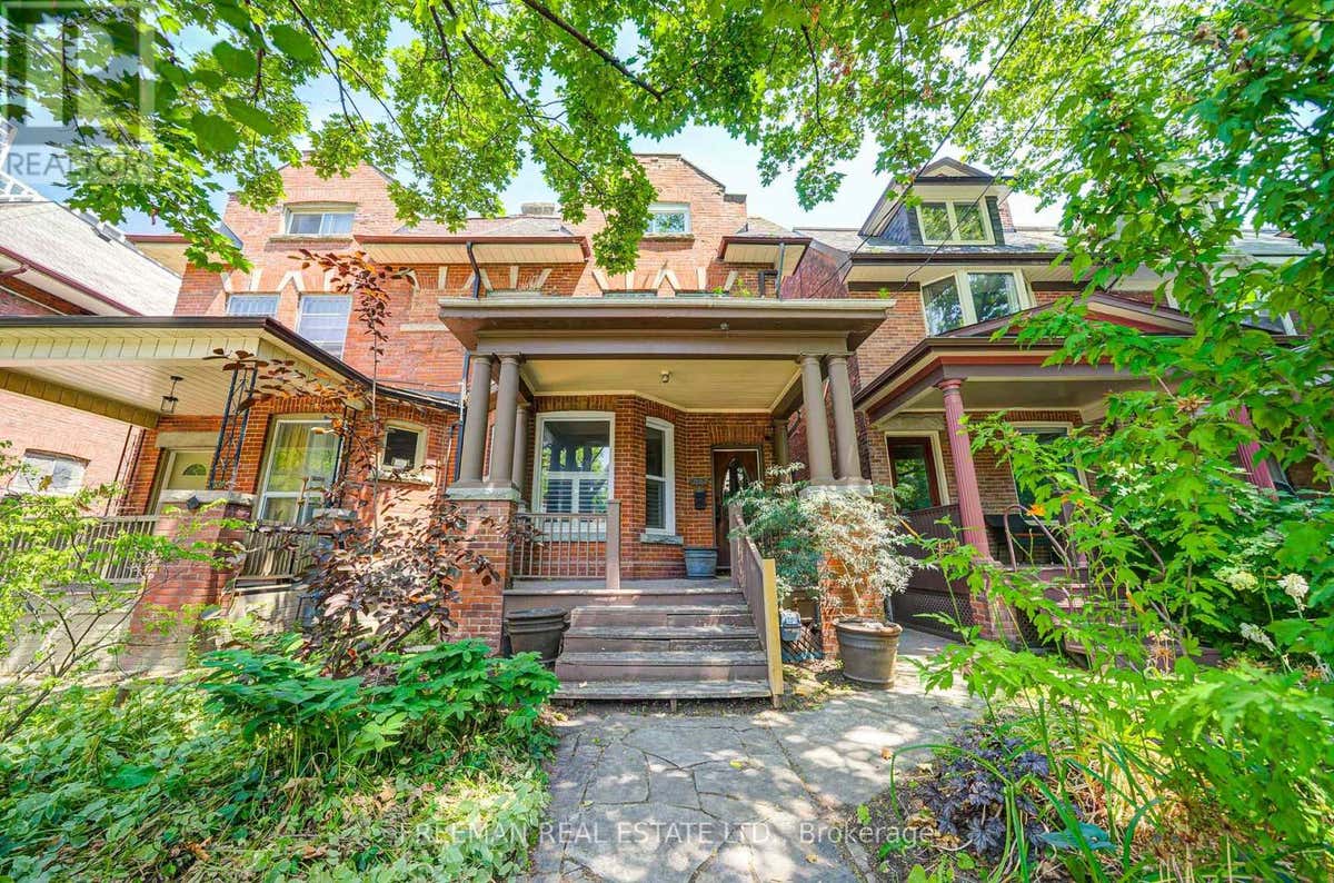 555 MARKHAM STREET, Toronto (Palmerston-Little Italy), ON M6G2L6 House ...