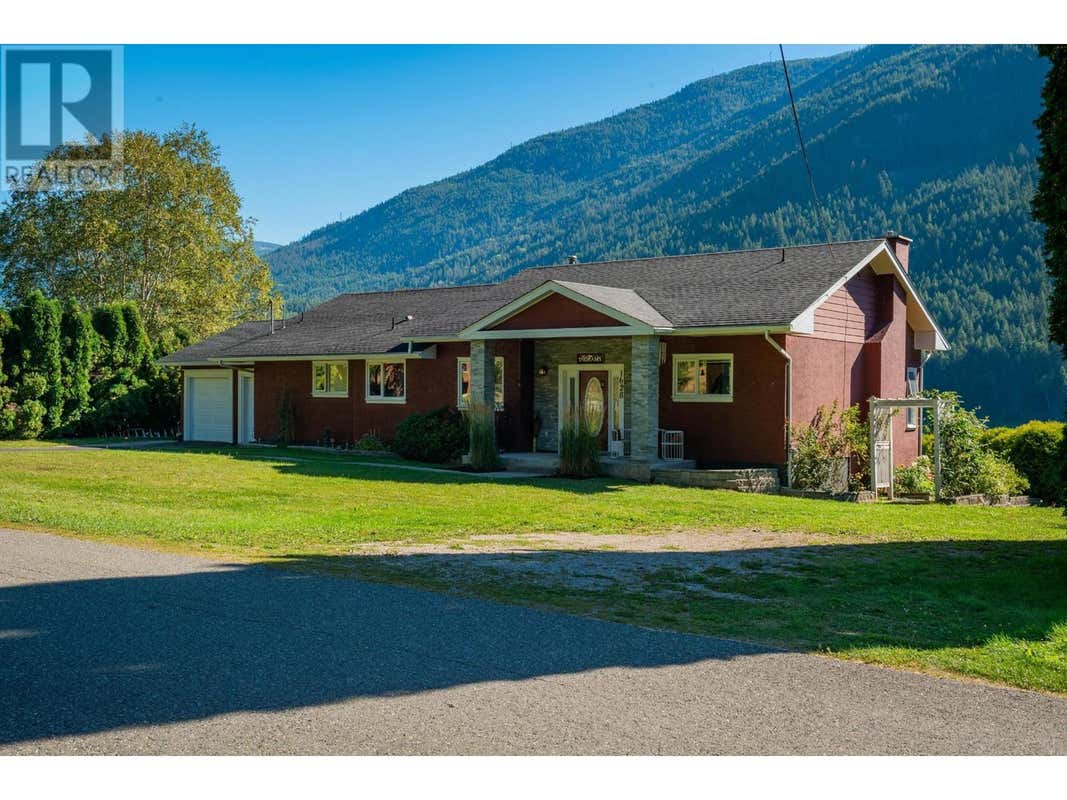1628 THRUMS Road, Thrums, BC V1N4R7 House For Sale | RE/MAX | 10342127