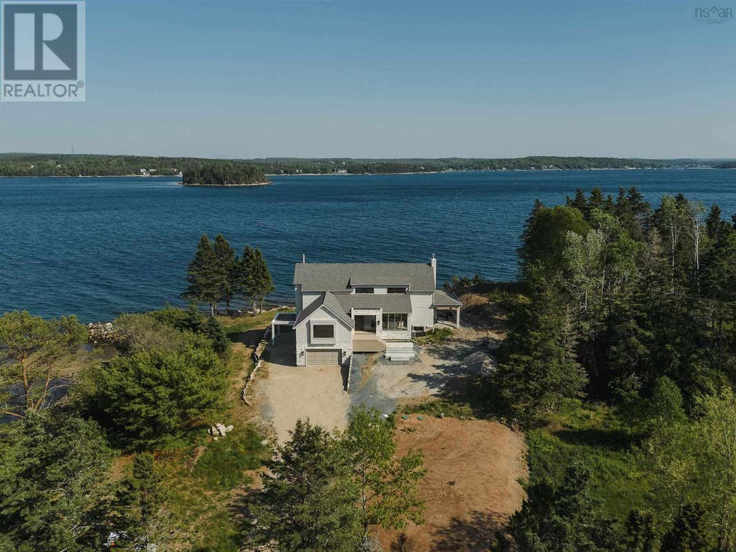 7026 St Margarets Bay Road, Boutiliers Point, NS B3Z1W1 House For Sale ...