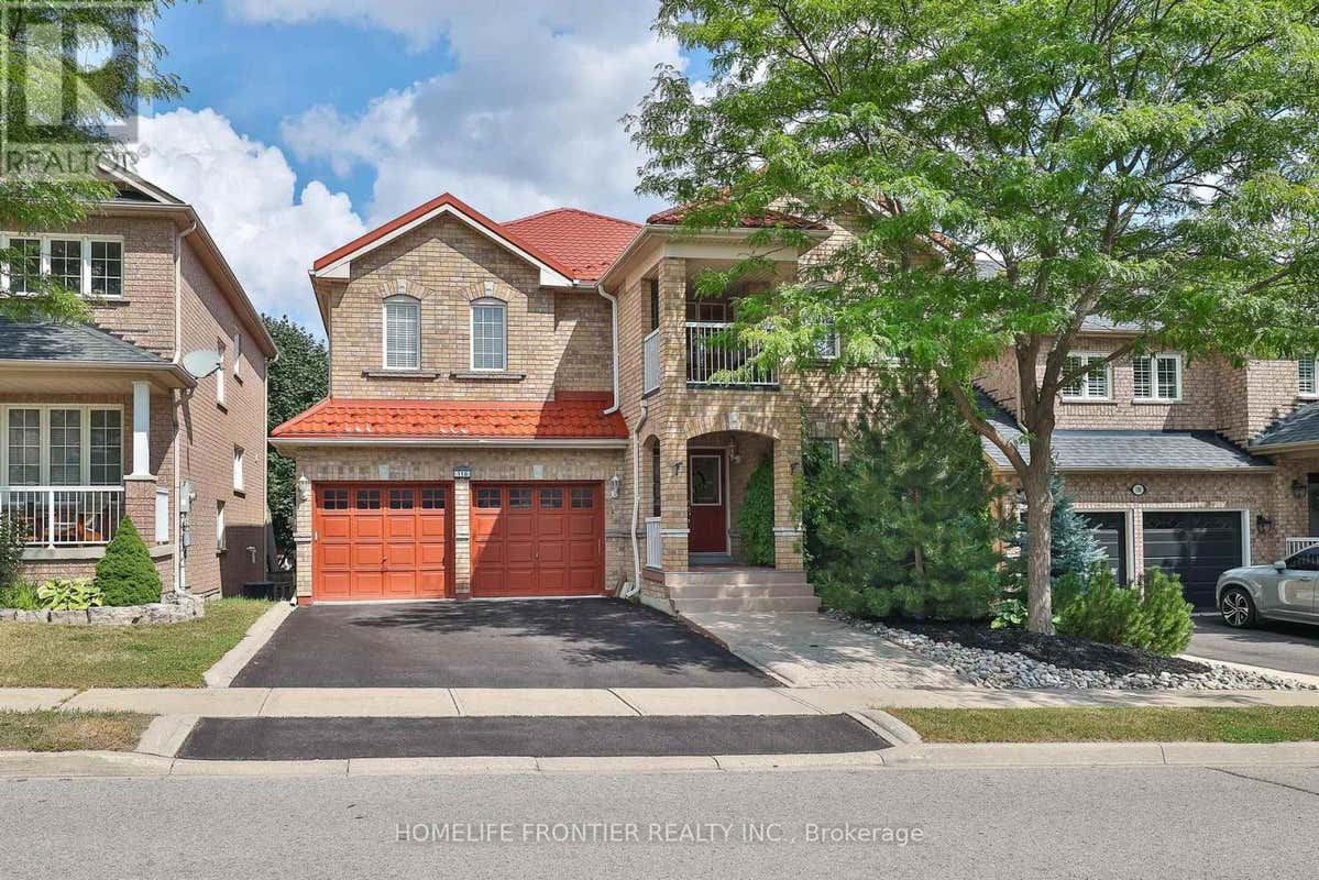 110 RED RIVER CRESCENT, Newmarket (Woodland Hill), ON L3X2R1 House For ...