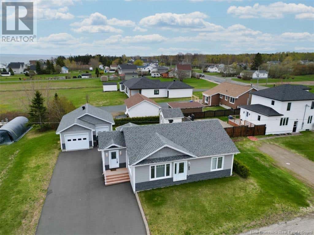 65 Grant, Petit-Rocher, NB E8J1G5 House For Sale | RE/MAX | NB114940