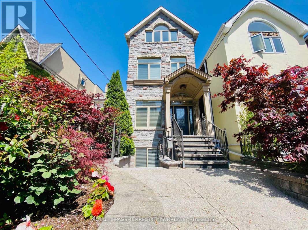 329 LIPPINCOTT STREET, Toronto (University), ON M5S2P6 Multi Family For ...