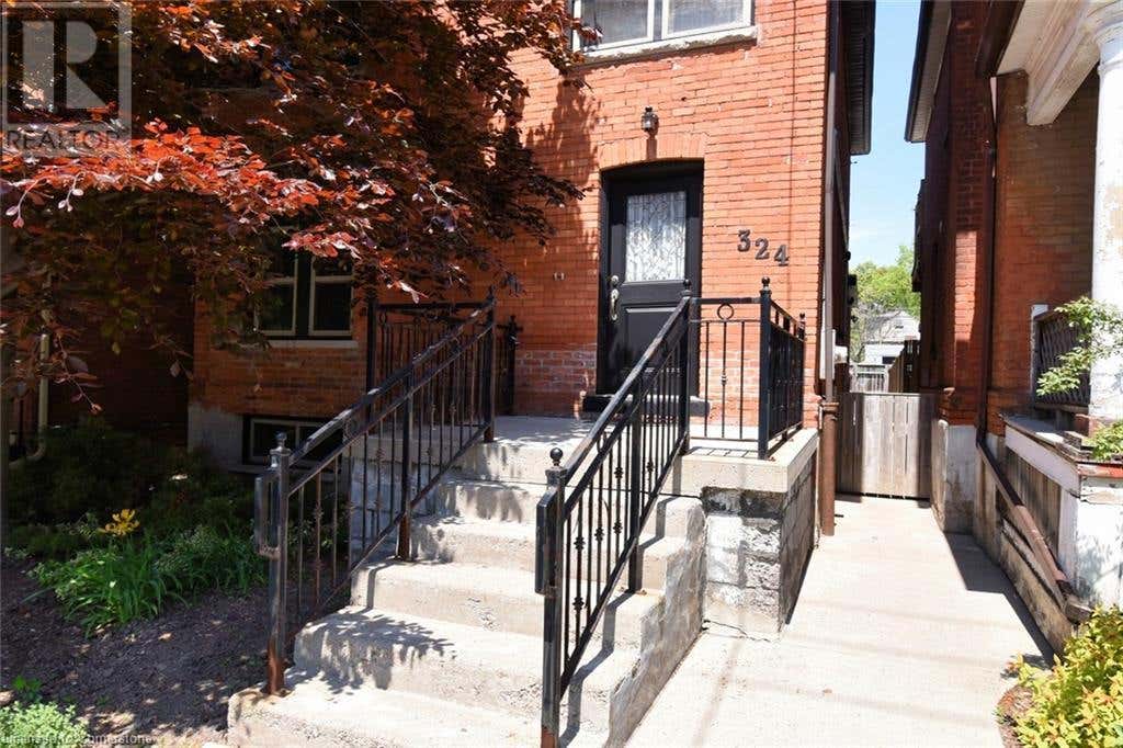 324 ABERDEEN Avenue, Hamilton, ON L8P2R5 Duplex For Sale | RE/MAX ...