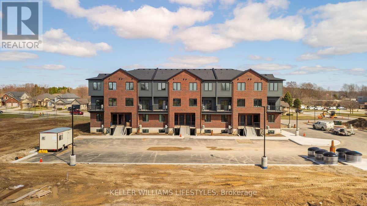 8 - 470 DARCY DRIVE, Strathroy-Caradoc (NE), ON N7G4H4 Home For Rent | RE/MAX | X12071600