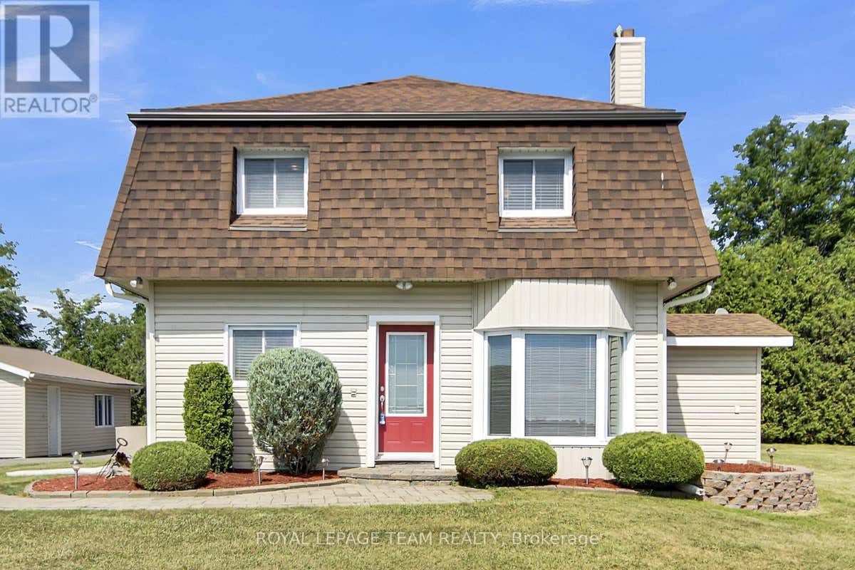 5745 FOURTH LINE ROAD, Ottawa, ON K0A2T0 À vendre | RE/MAX | X12317564
