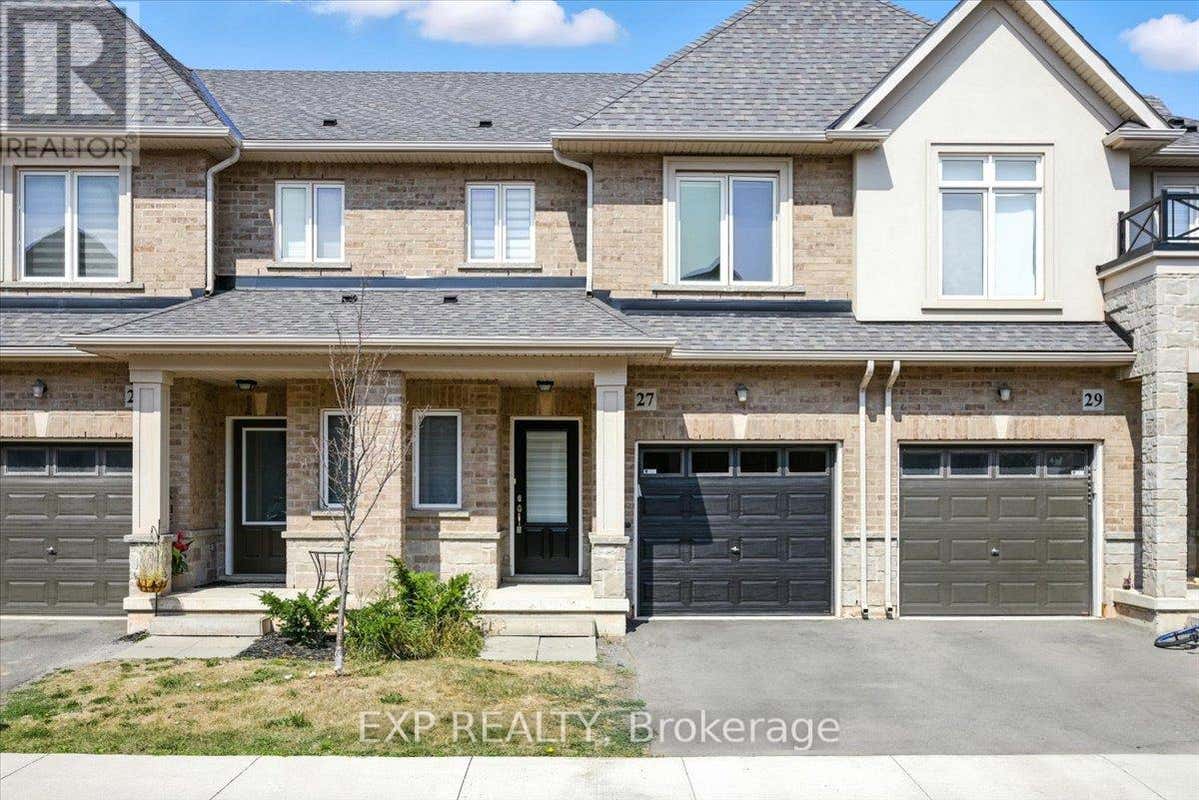 27 MOCKINGBIRD LANE E, Hamilton (Fruitland), ON L8E0K7 Townhouse For Sale | RE/MAX | X12420246