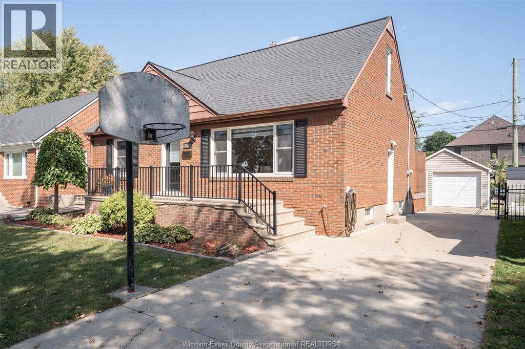 1240 BELLE ISLE VIEW BOULEVARD, Windsor, ON N8S3G7 À vendre | RE/MAX ...