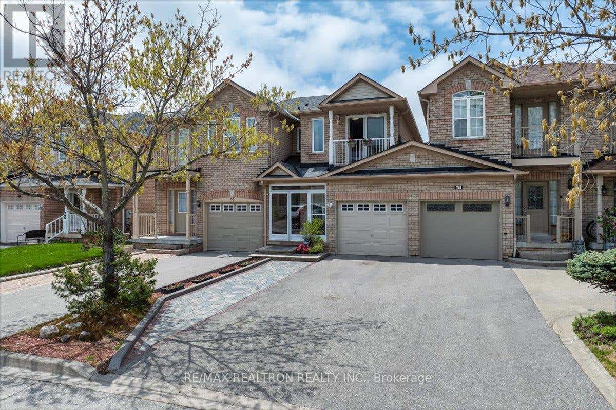 63 CAROUSEL CRESCENT, Richmond Hill (Oak Ridges Lake Wilcox), ON L4E3X6 ...