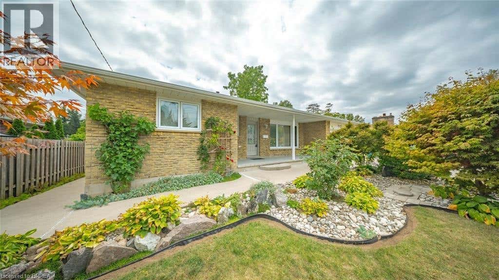 162 VICTORIA Street, Simcoe, ON N3Y1L8 À vendre | RE/MAX | 40770100