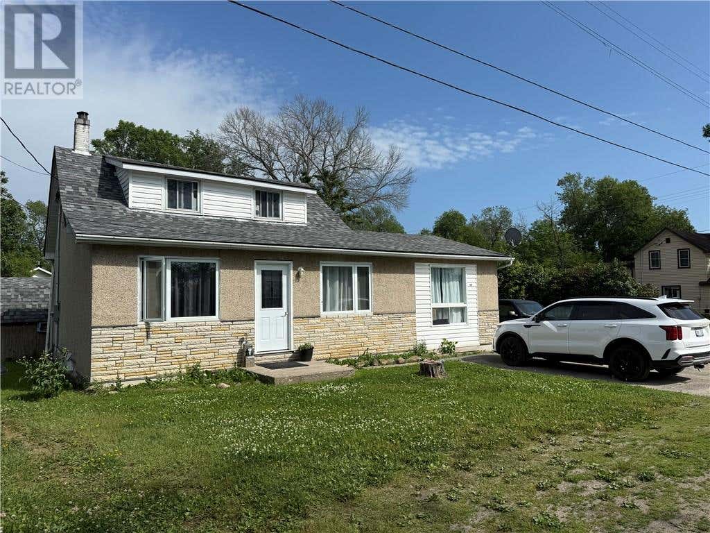 10 Dupont, Little Current, ON P0P1K0 House For Sale | RE/MAX | 2123120