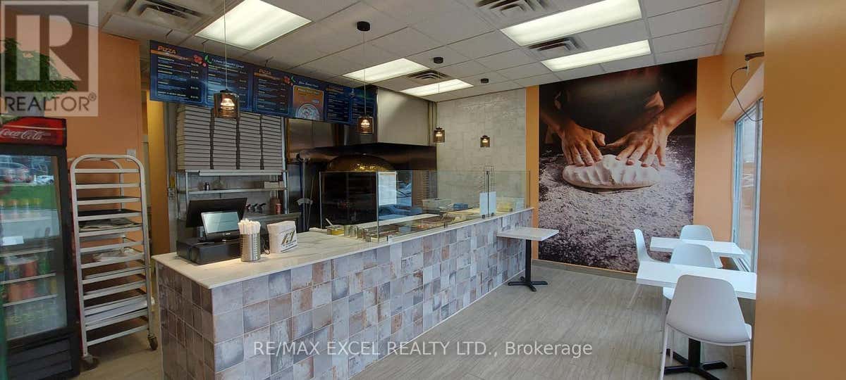 4 - 16700 BAYVIEW AVENUE, Newmarket (Stonehaven-Wyndham), ON L3X1W1 ...