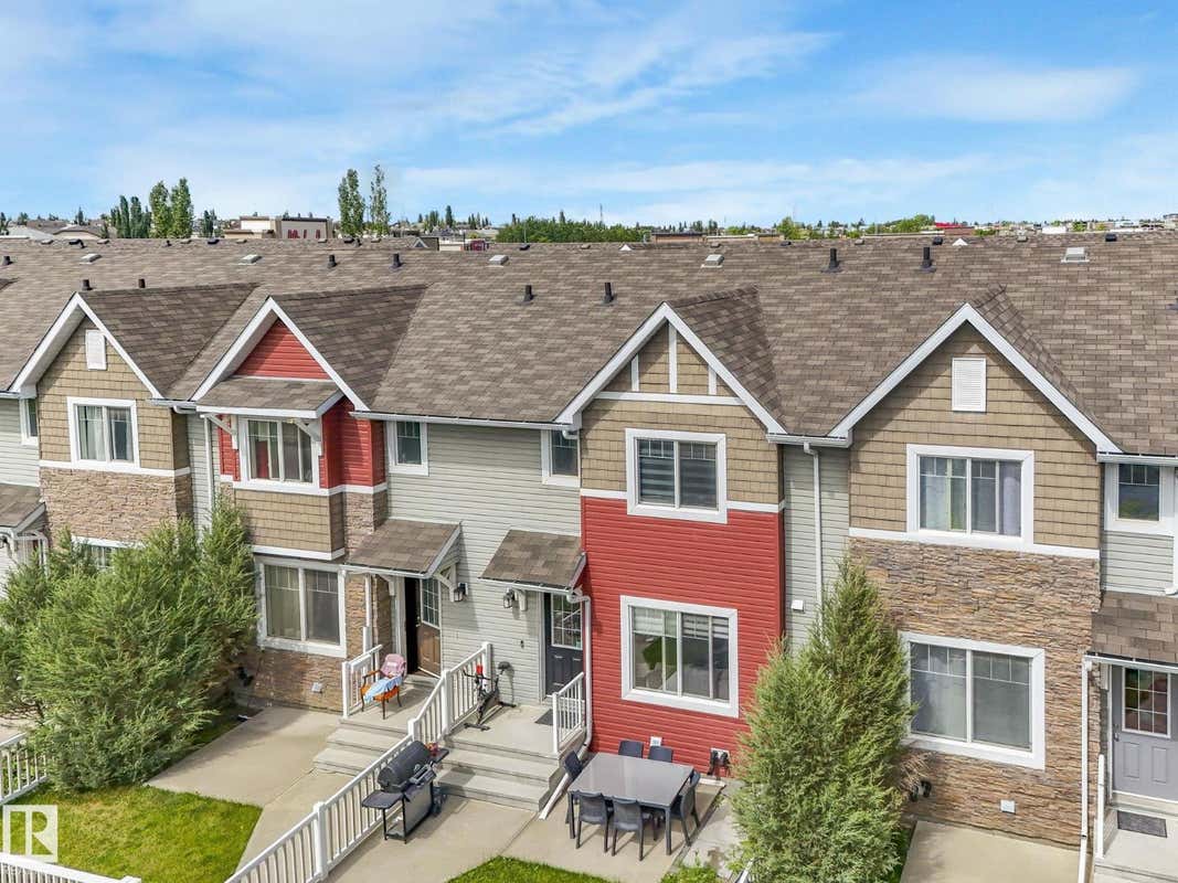 #118 655 TAMARACK RD NW, Edmonton, AB T6T0N4 Townhouse For Sale | RE ...