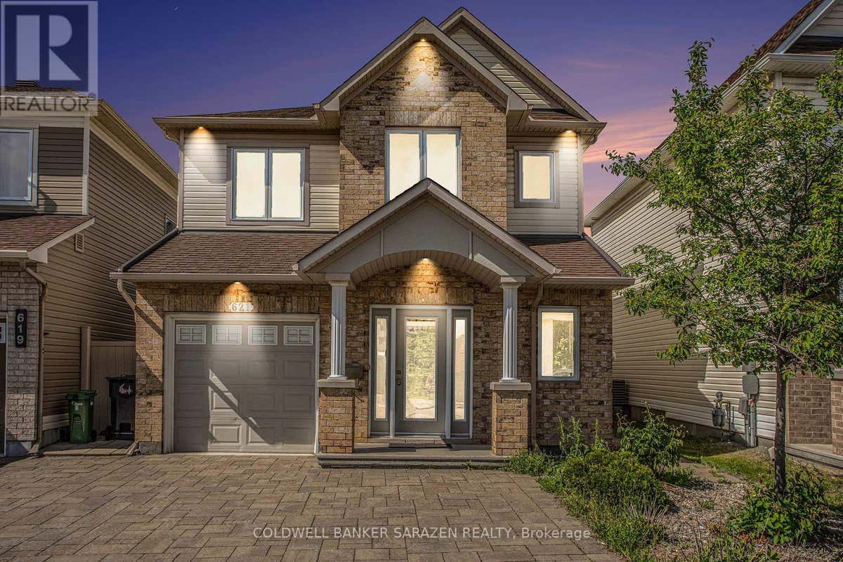 621 CLEARBROOK DRIVE, Ottawa, ON K2J5S2 À vendre | RE/MAX | X12164634