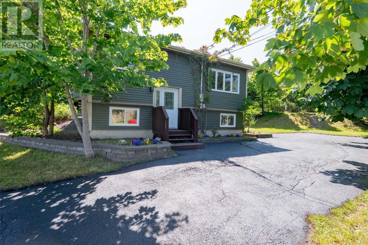 4 Whitty Place, St. John's, NL A0A1J0 À vendre | RE/MAX | 1288949