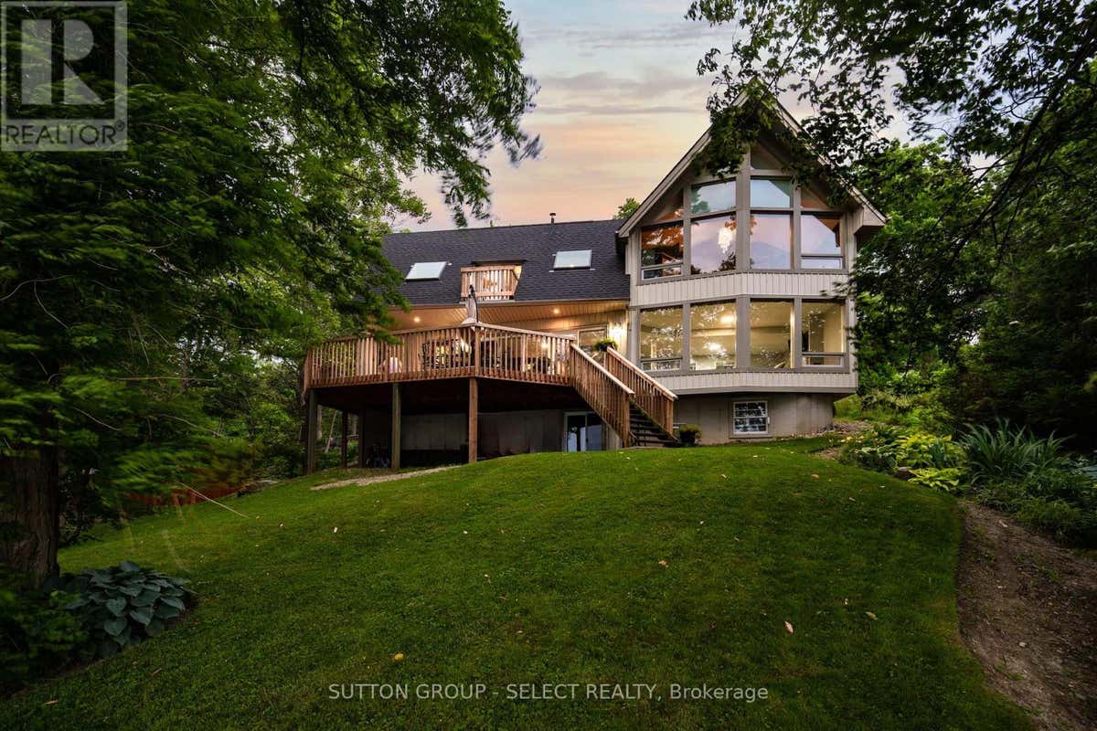 5284 CLIFF ROAD, Lambton Shores (Forest), ON N0N1J7 House For Sale | RE ...