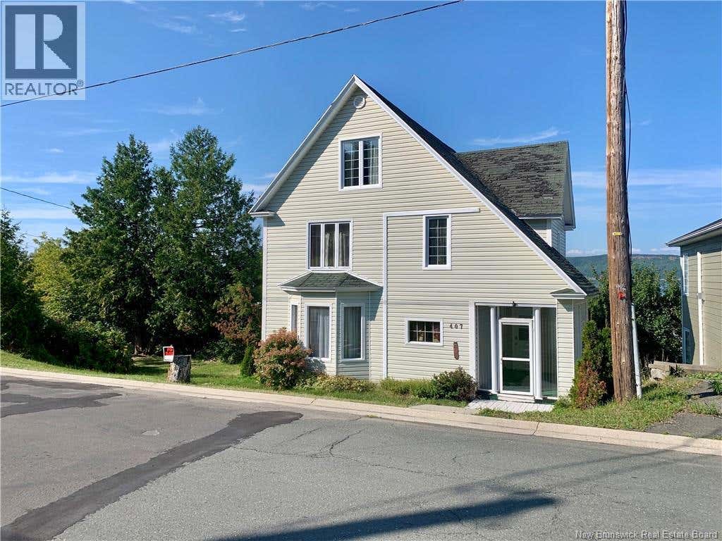 407 Victoria, Dalhousie, NB E8C2V1 House For Sale | RE/MAX | NB125773