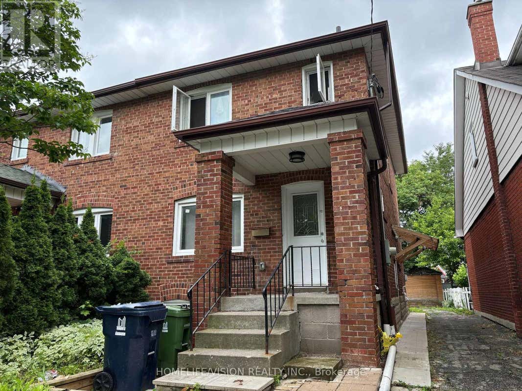 143 BELGRAVIA AVENUE, Toronto (Briar Hill-Belgravia), ON M6E2M6 Home For Rent | RE/MAX | W11941160