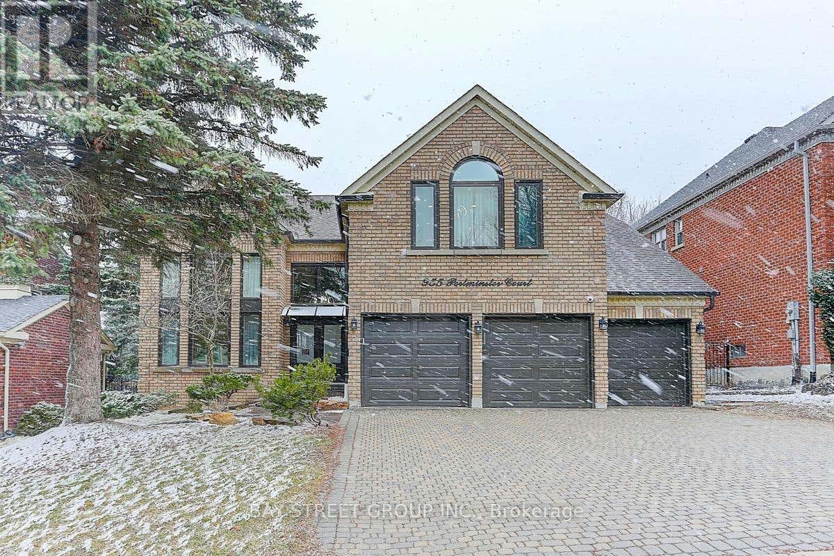 955 PORTMINSTER COURT, Newmarket (Stonehaven-Wyndham), ON L3X1L8 À ...