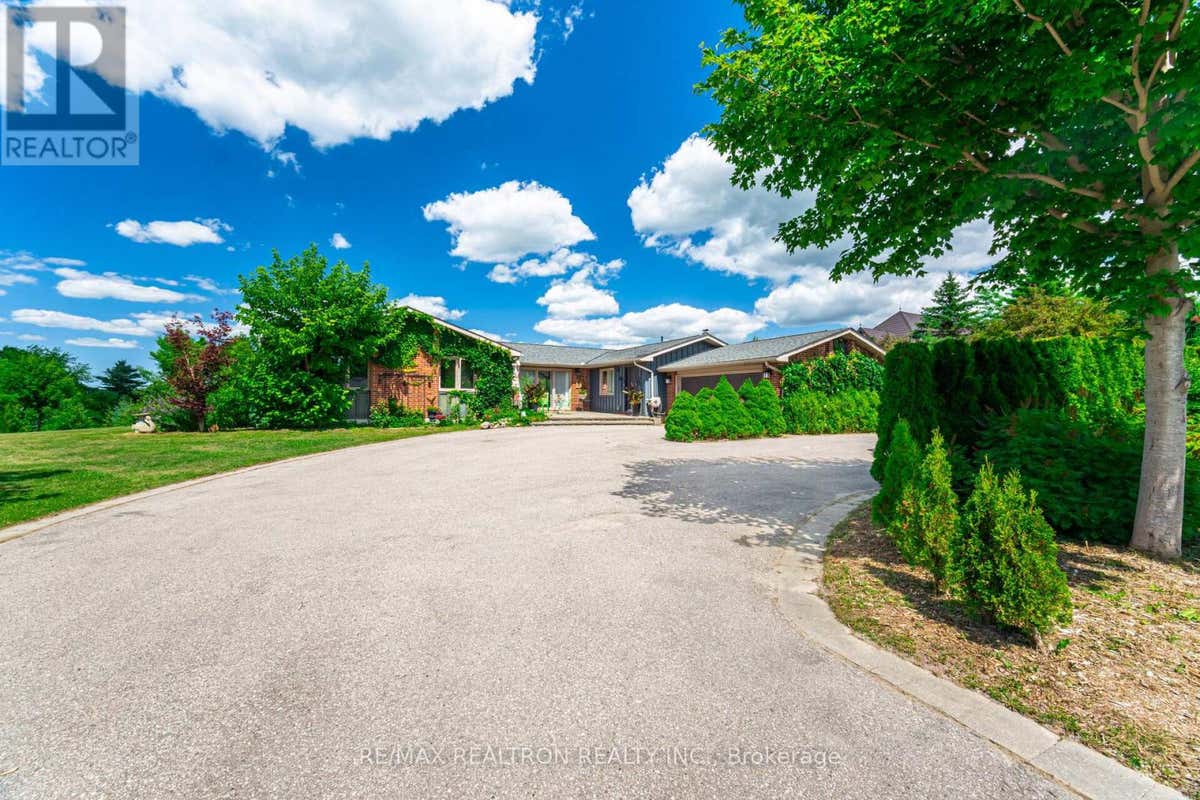 45 SIMCOE ROAD, King, ON L7B0C7 House For Sale | RE/MAX | N12304457