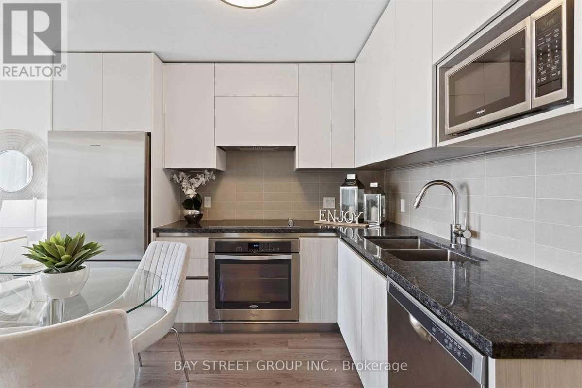 727 - 25 WATER WALK DRIVE, Markham (Unionville), ON L6G0G3 Home For ...