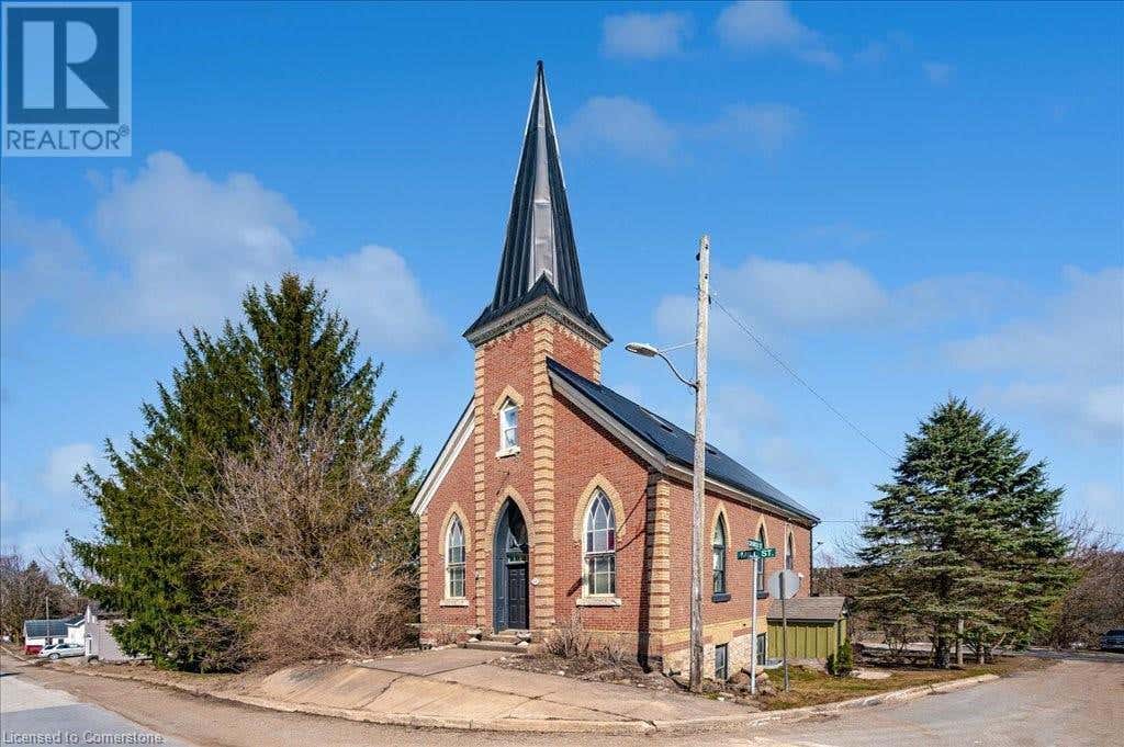 10 MILL Street, Mono, ON L9W3Z1 House For Sale | RE/MAX | 40714291