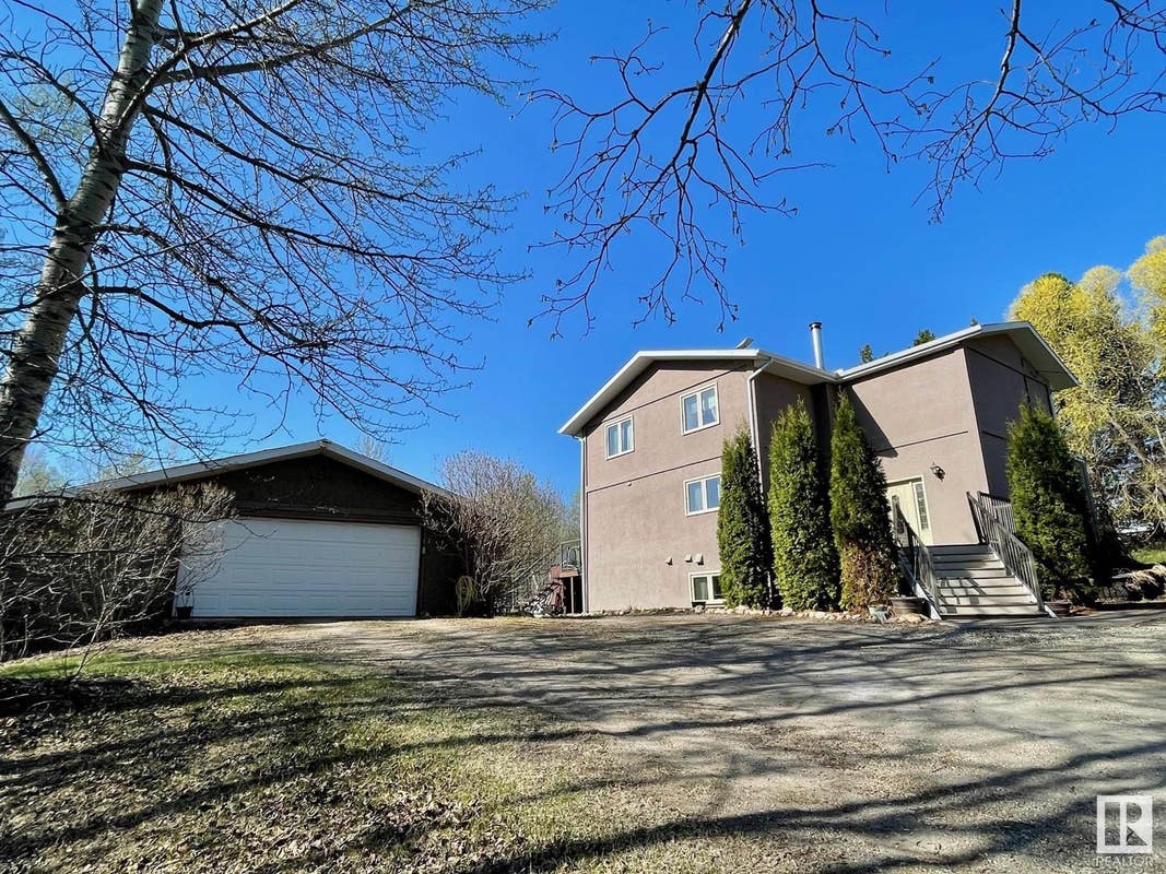 #16 1511 PARKLAND DR, Rural Parkland County, AB T7Y2T6 House For Sale ...