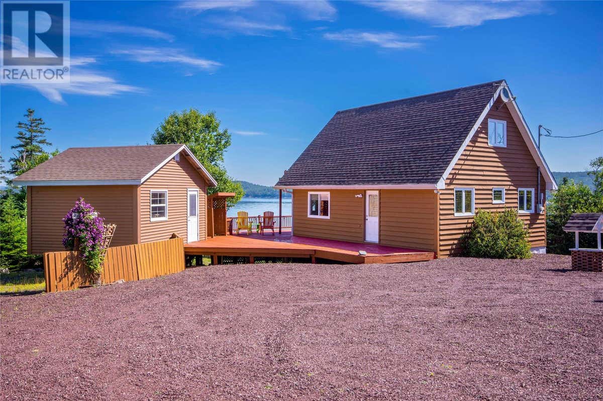 19 Burnt Point Road, Spread Eagle, NL A0B1L0 House For Sale | RE/MAX ...