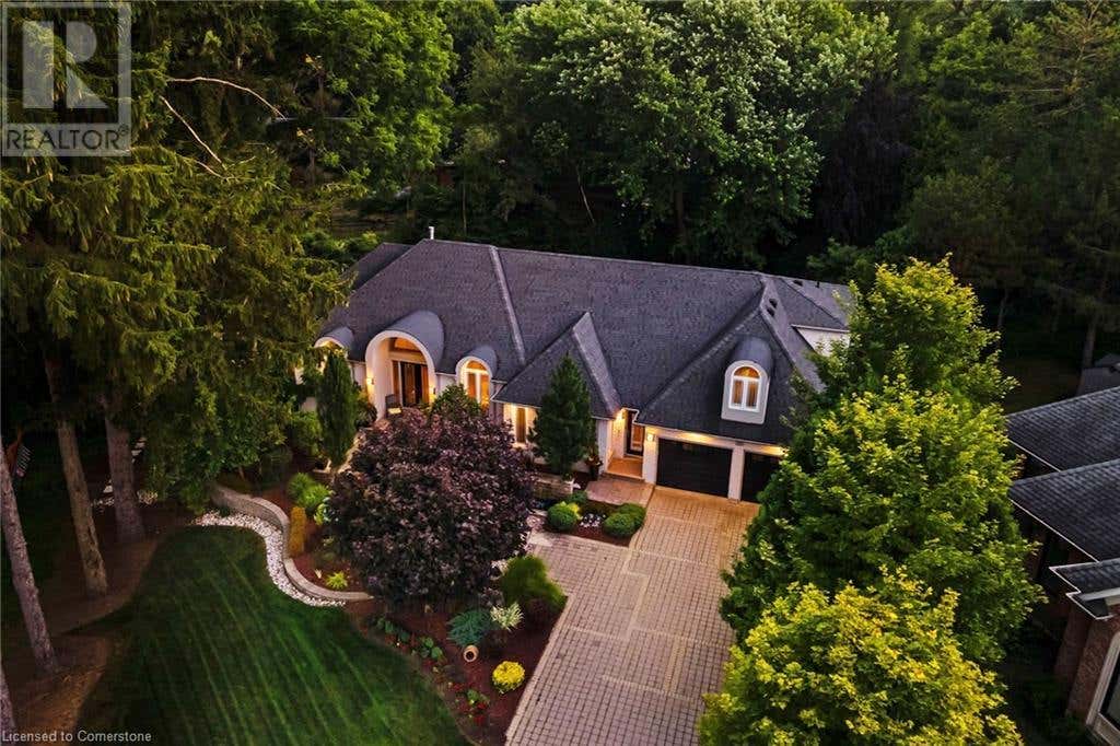 34 HARRINGTON Place, Ancaster, ON L9G4Z2 House For Sale | RE/MAX | 40755619