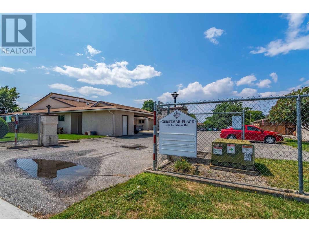 200 Gerstmar Road Unit# 10, Kelowna, BC V1X4A7 À vendre | RE/MAX | 10356335