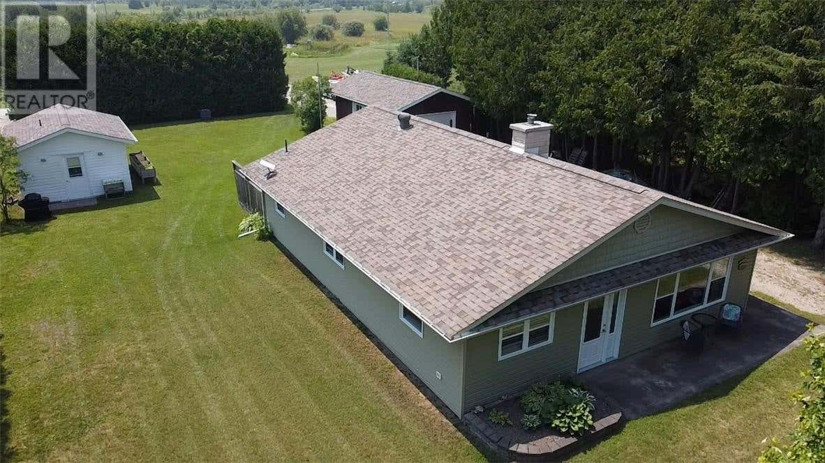 29 Sidney Lane, Mindemoya, ON P0P1s0 House For Sale | RE/MAX | 2123657