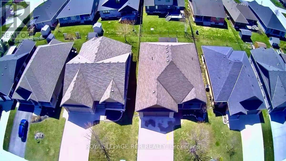 184 RUBY'S CRESCENT E, Wellington North (Mount Forest), ON N0G2L2 House ...