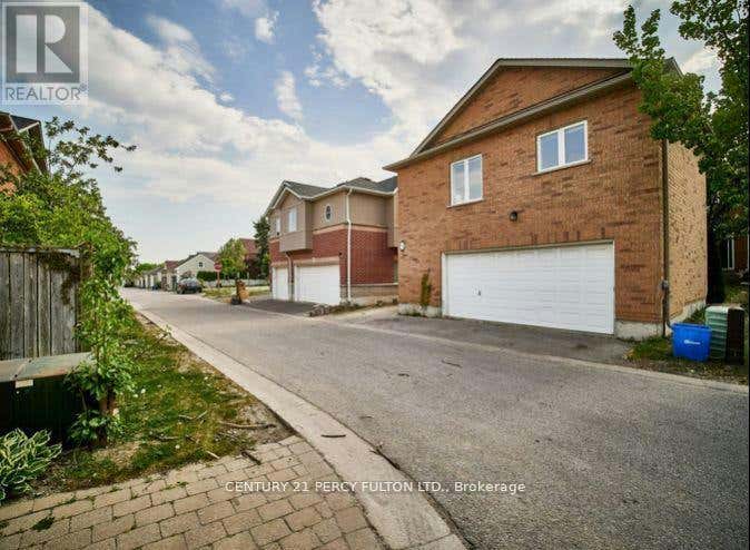 COACH - 38 MILROY LANE, Markham (Cornell), ON L6B1B5 Home For Rent | RE ...