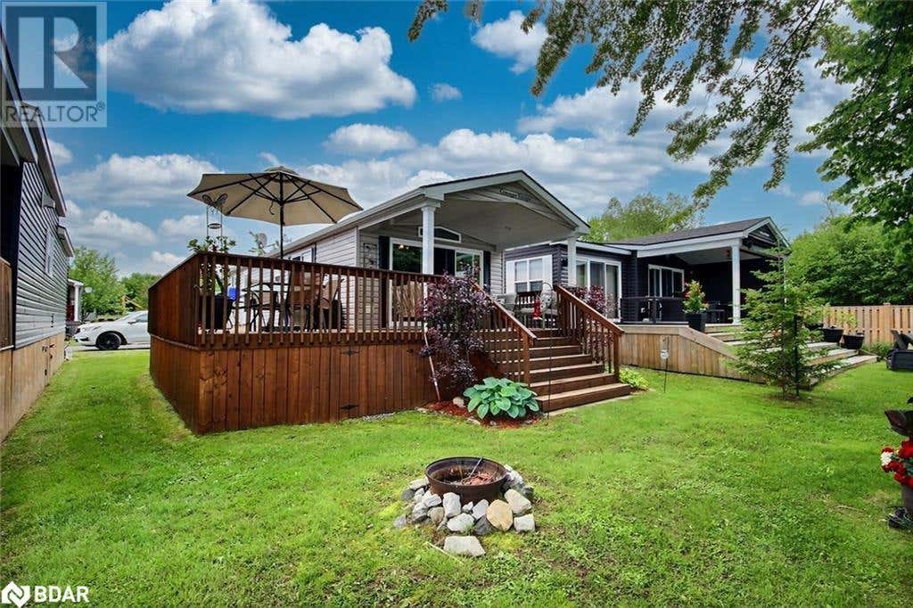 3500 LAUDERDALE POINT Crescent Unit# 17, Severn, ON P0E1N0 House For ...