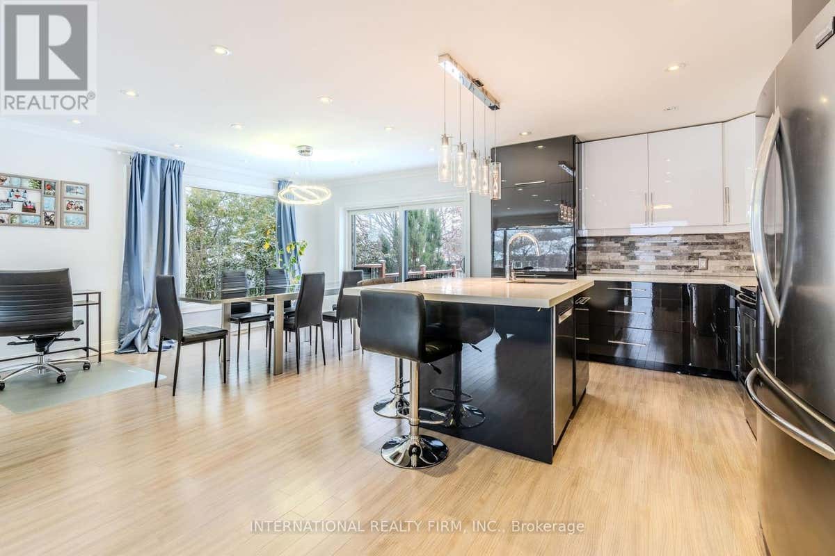 MAIN - 24 PARAMOUNT COURT, Toronto (Brookhaven-Amesbury), ON M6M2L5 ...