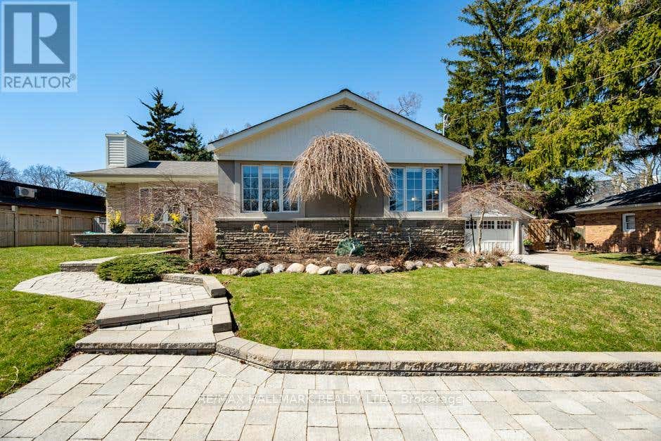 12 GUILDCREST DRIVE, Toronto (Guildwood), ON M1E1E3 House For Sale | RE ...