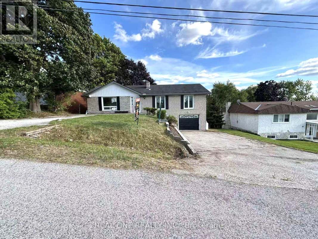 1377 OLD GREEN LANE E, East Gwillimbury, ON L9N0L8 House For Sale | RE ...