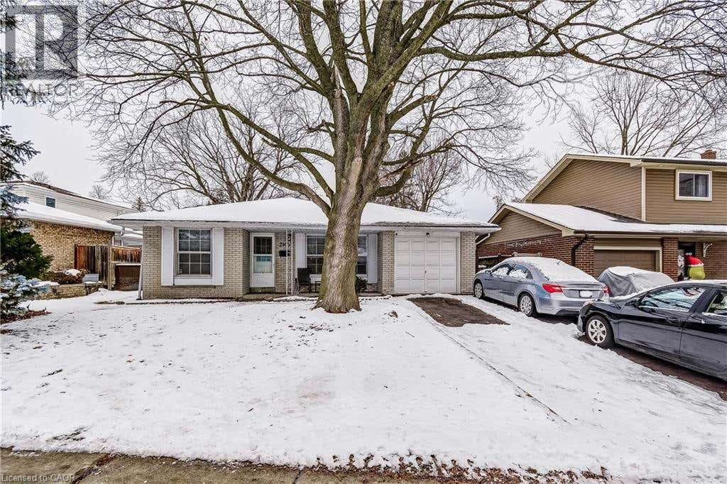 2145 SANDRINGHAM Drive, Burlington, ON L7P1T8 House For Sale | RE/MAX | 40794006