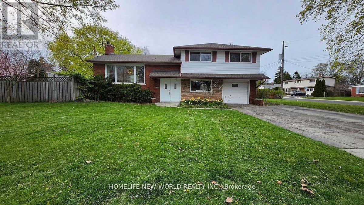 2403 REDFERN ROAD, Burlington (Brant), ON L7R1X8 À vendre | RE/MAX | W12225024