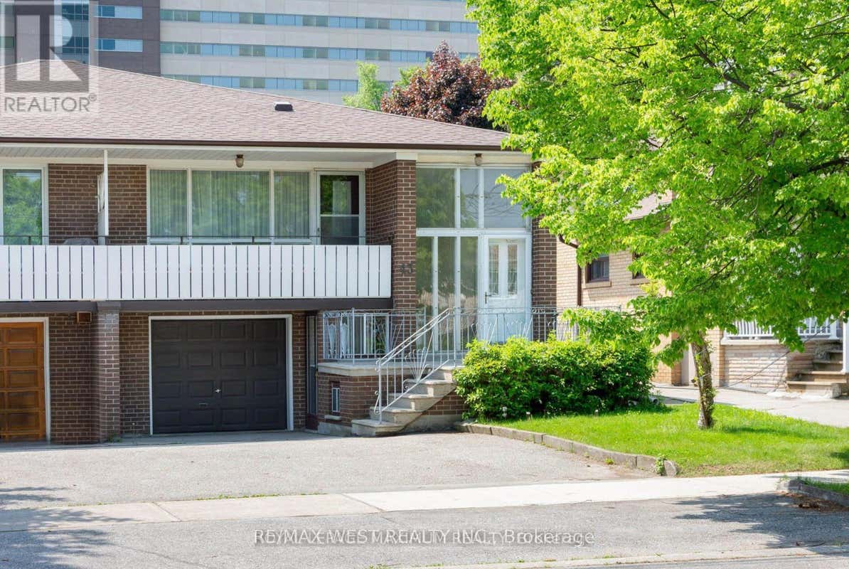 43 WINTERGREEN ROAD, Toronto (Downsview-Roding-CFB), ON M3M2H9 Home For ...